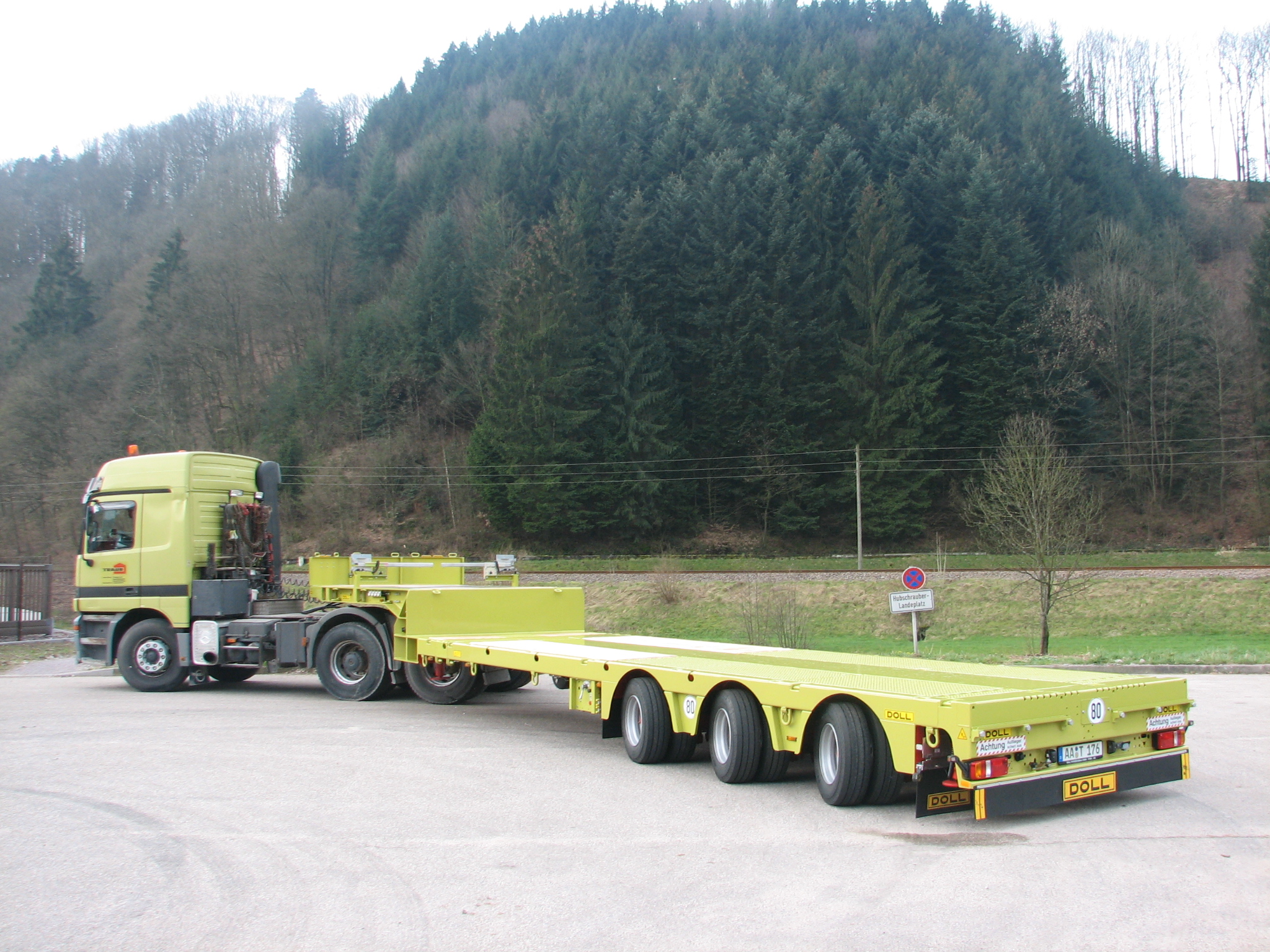 Tráilers especiales - DOLL VARIO S3H